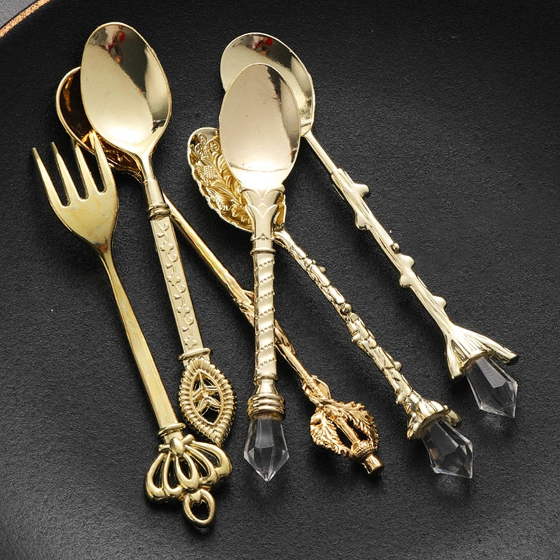 silverware set gold