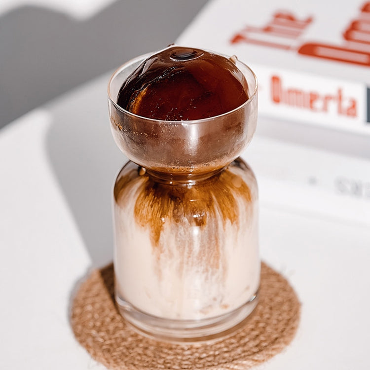 Hourglass Glass Cup with Straw – Letifly Lights & Decor