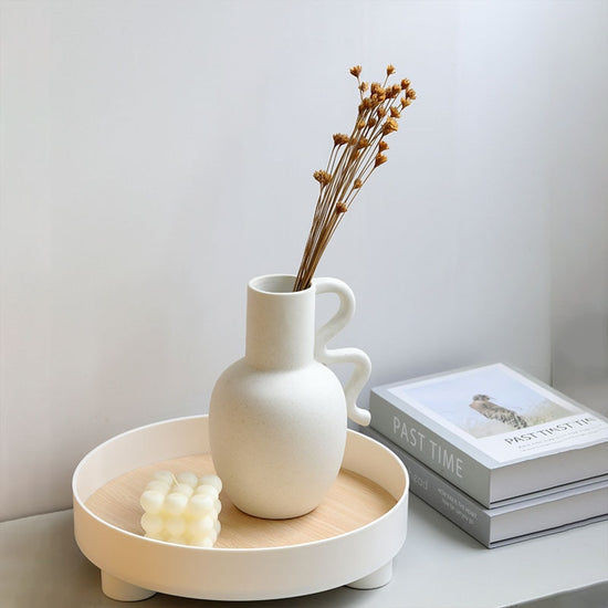 Enhance Your Space with the Pablo Curved Ceramic Vase: A Stunning ...